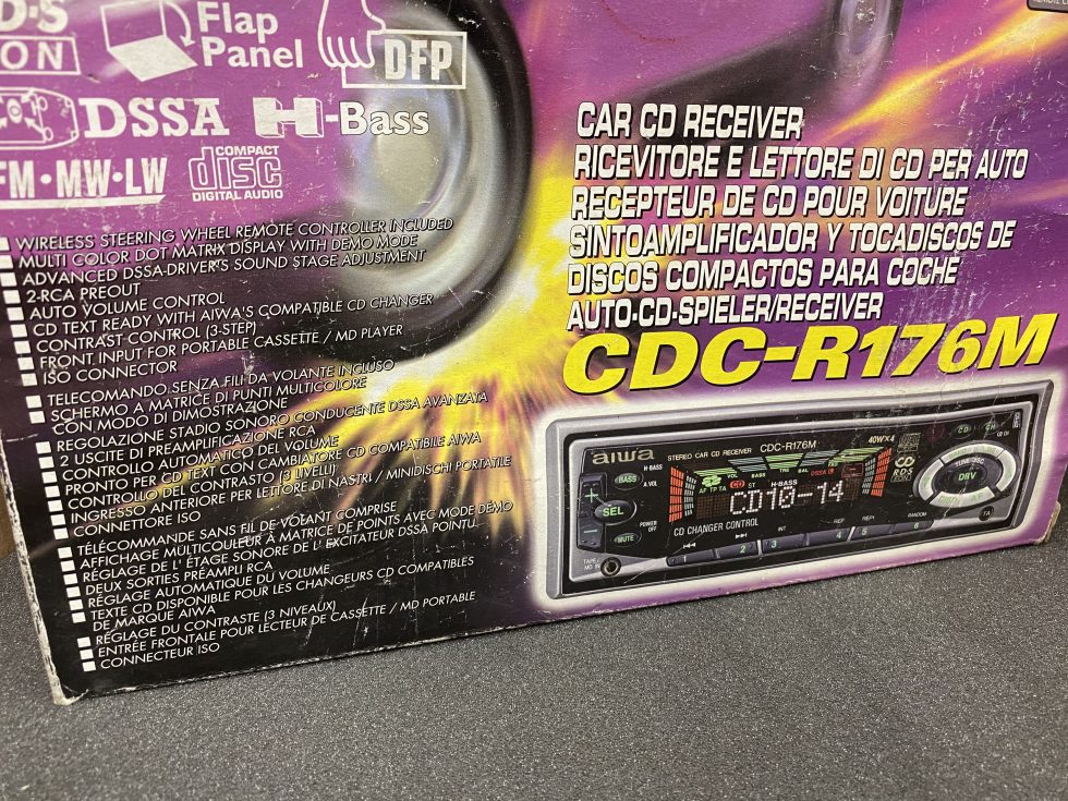 Aiwa old school CD player with 6 disc Cd changer - JT Audio