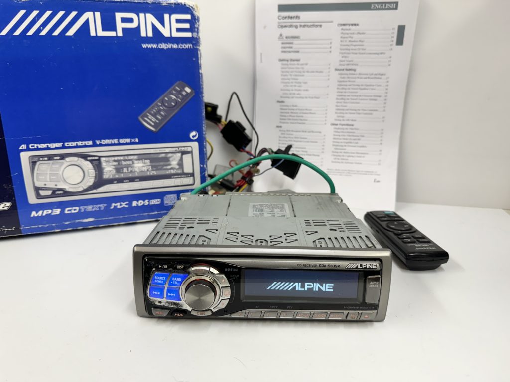 Alpine Car Radio Stereo Cd Mp3 Player Model Cda-9835r top model - JT Audio
