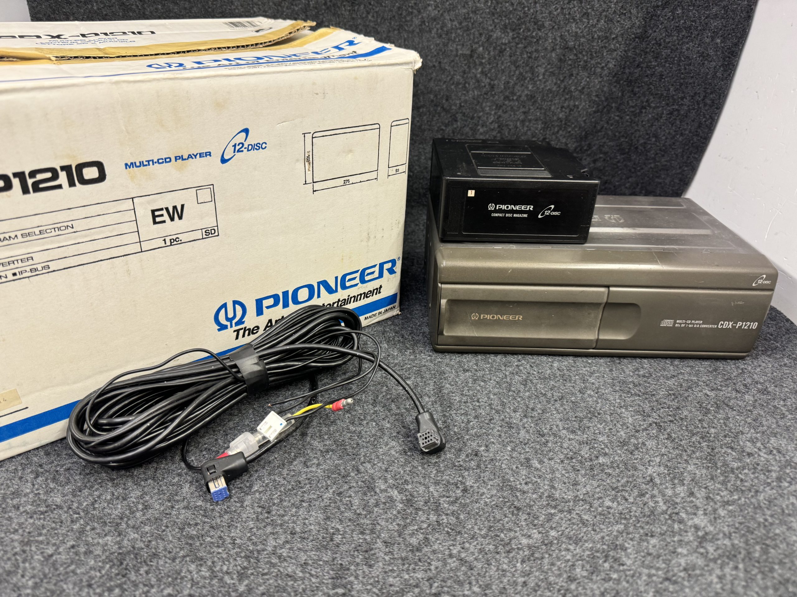 Pioneer Cdx-P1210 old school 12 disc Cd changer - JT Audio