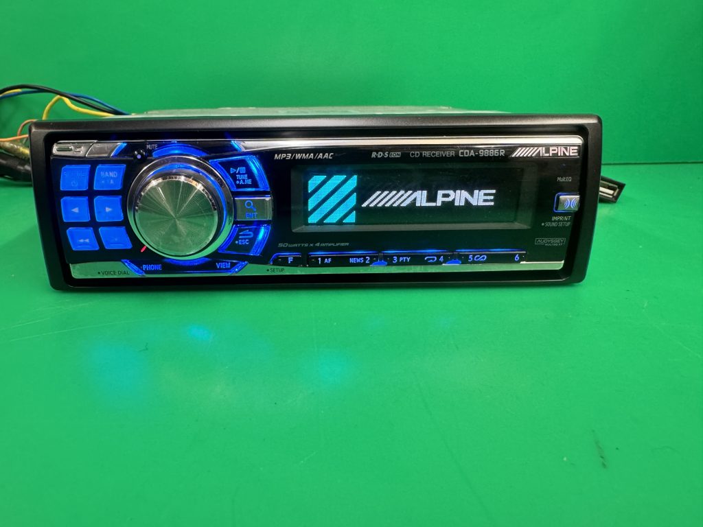 Alpine Car Radio Stereo Cd Mp3 Player Model Cda-9886r Oel display - JT ...