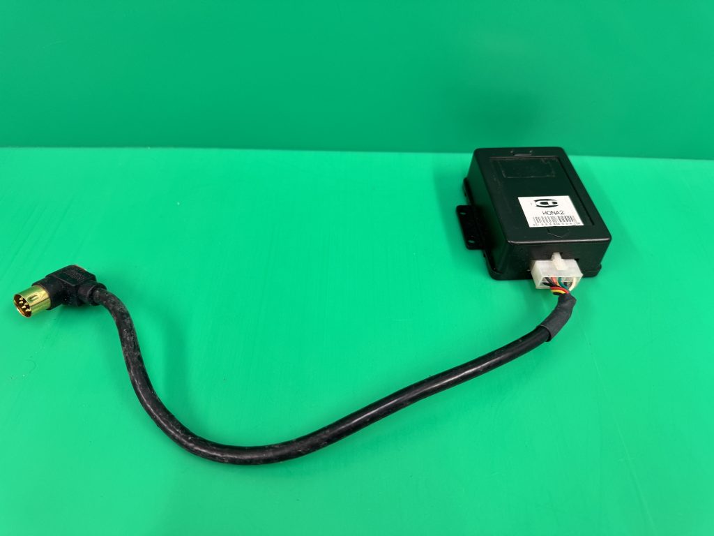 Honda cd changer adapter lead to Alpine M-Bus changer convertor - JT Audio